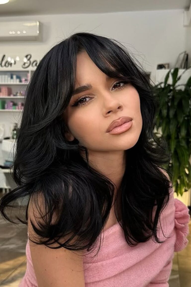 Textured Haircut Ideas For When You Want Volume And Movement – The Mom ...