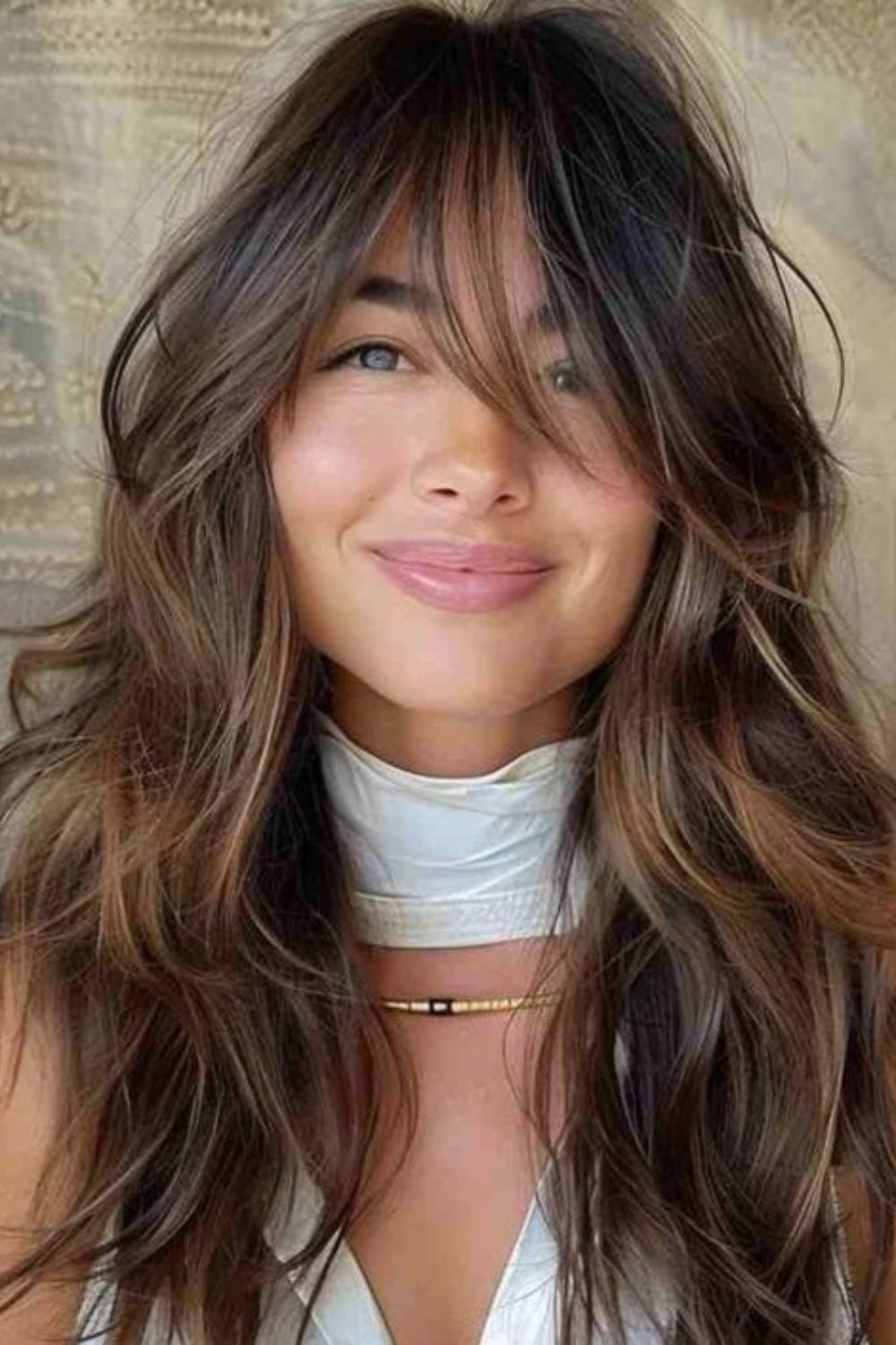 Textured Haircut Ideas For When You Want Volume And Movement – The Mom ...