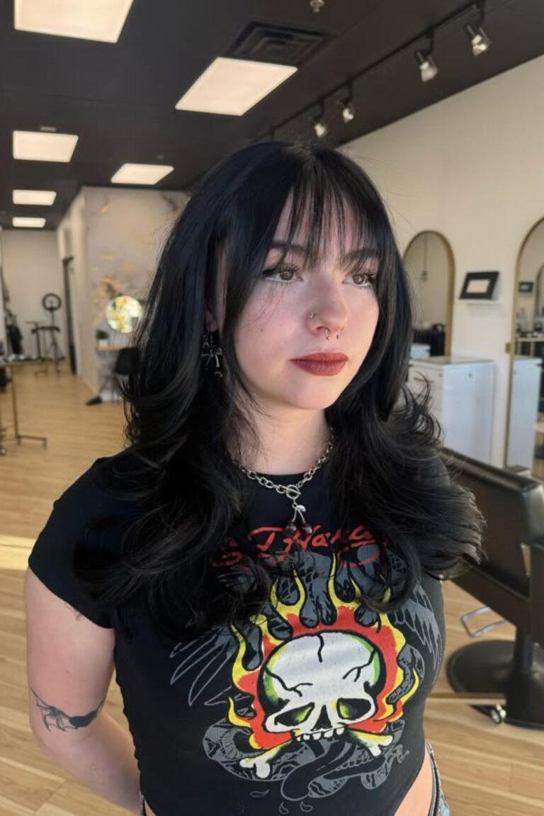 Textured Haircut Ideas For When You Want Volume And Movement – The Mom ...
